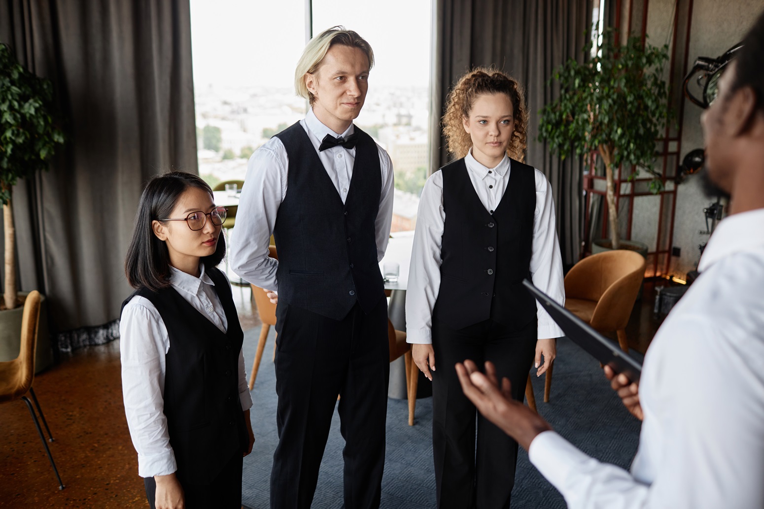 7 Versatile Roles of Condominium Concierges for Luxury Living (Part 1 ...